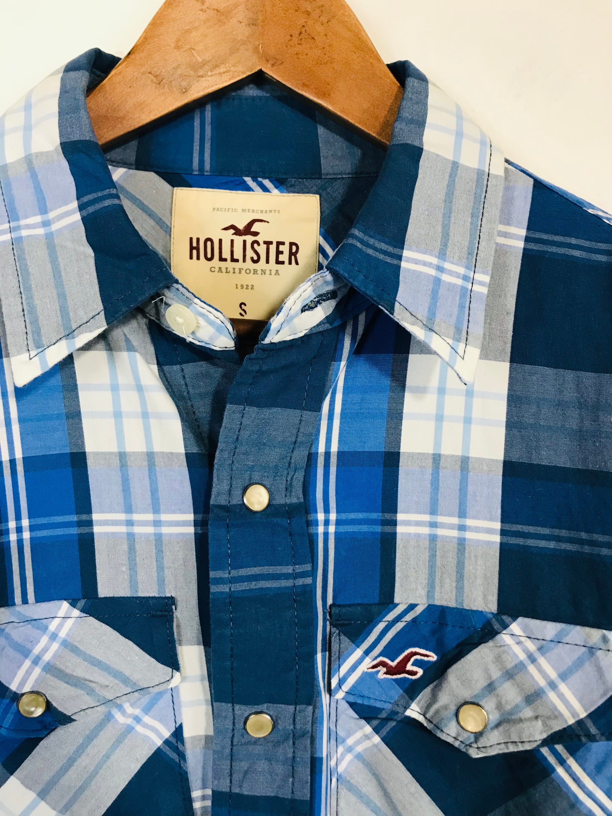 Hollister Men s Cotton Check Button Up Shirt S Blue ReThread